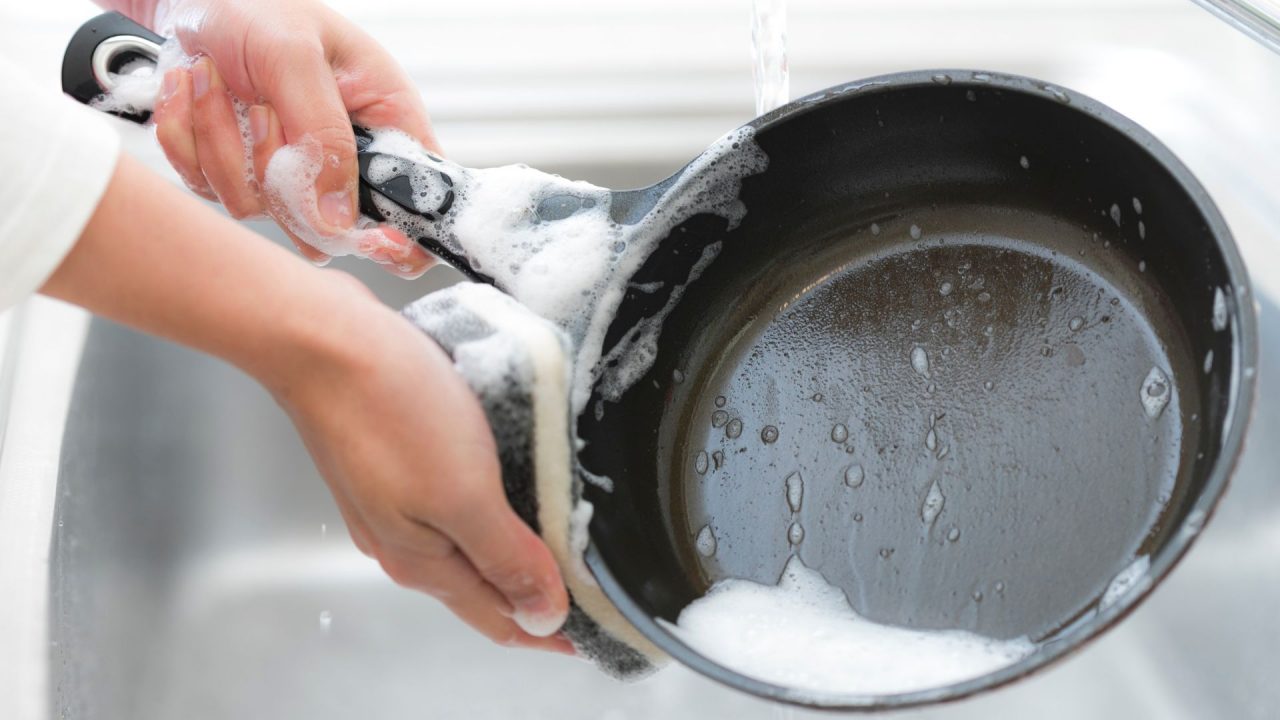 Safety First! 8 Tips for Proper Food Handling and Food Safety - Comcom ...