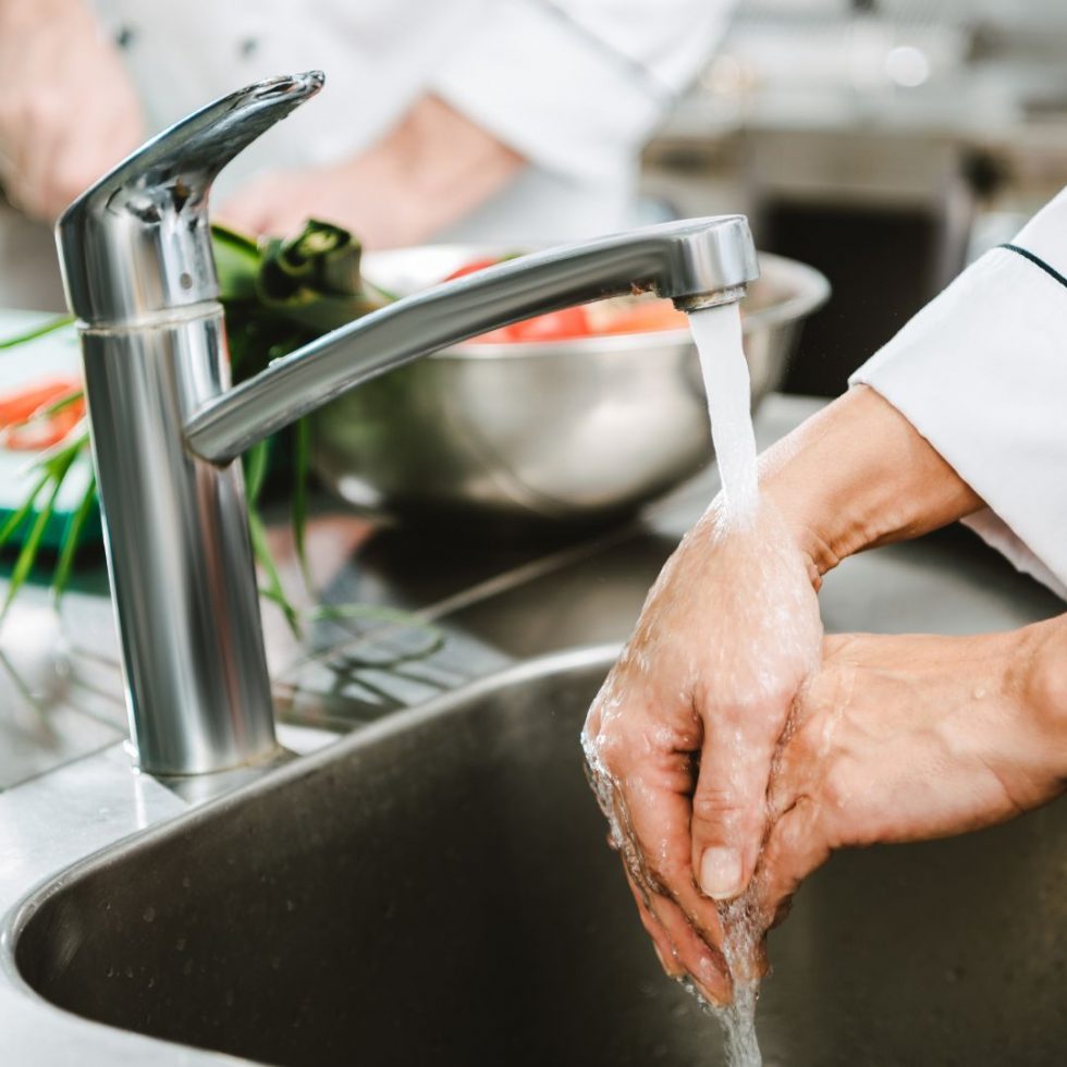 Safety First! 8 Tips for Proper Food Handling and Food Safety - Comcom ...